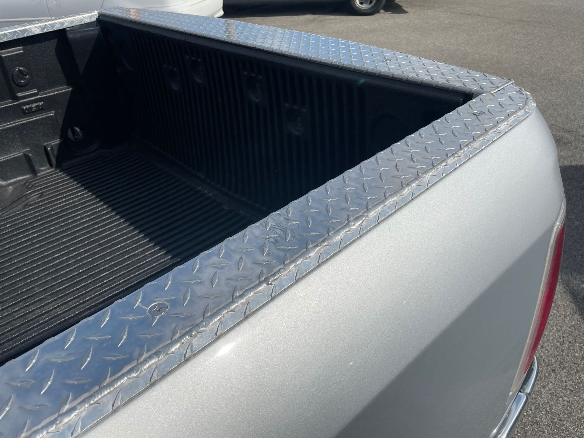 Custom Metal - Louisville, KY – Diversified Metals