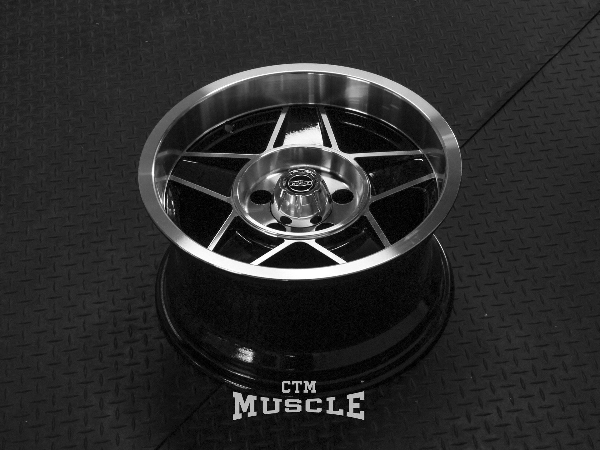 Globe | CTM Muscle