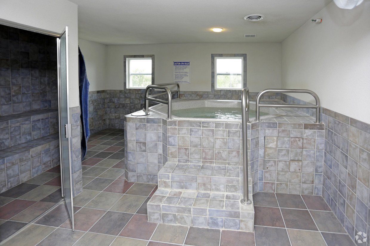 West Ridge Apartments