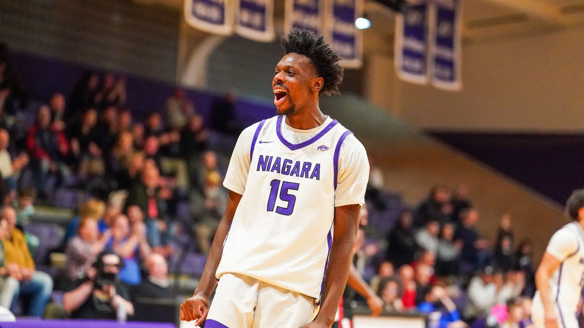 Honey Badgers Sign Niagara University Product Obeng-Mensah CEBL