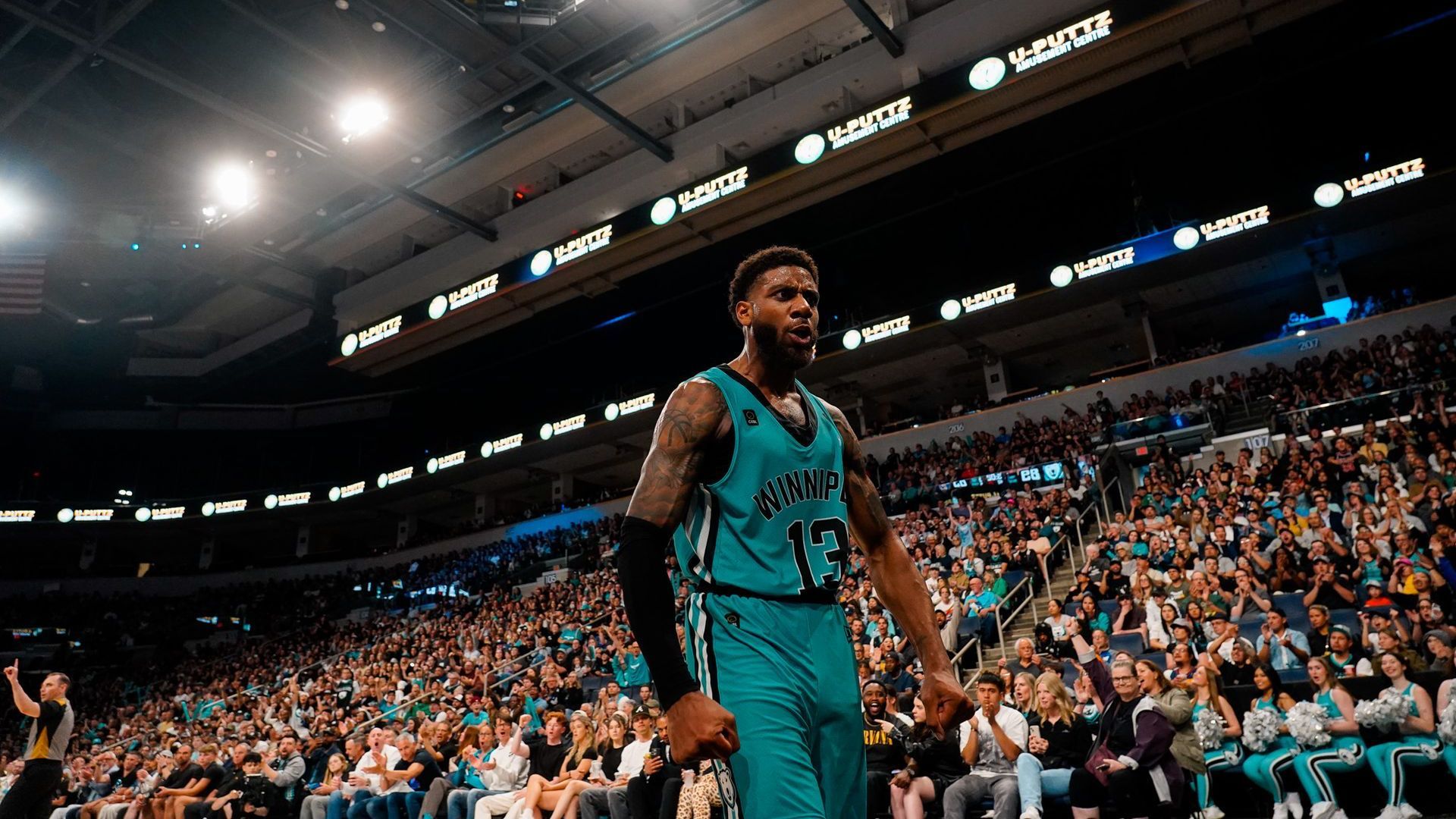 Sea Bears fend off Stingers’ comeback attempt for 4th straight win