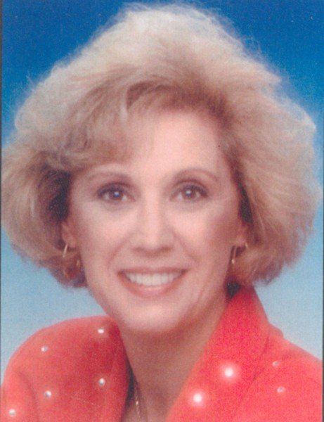 Dale Stevenson's Instagram, Twitter & Facebook on IDCrawl