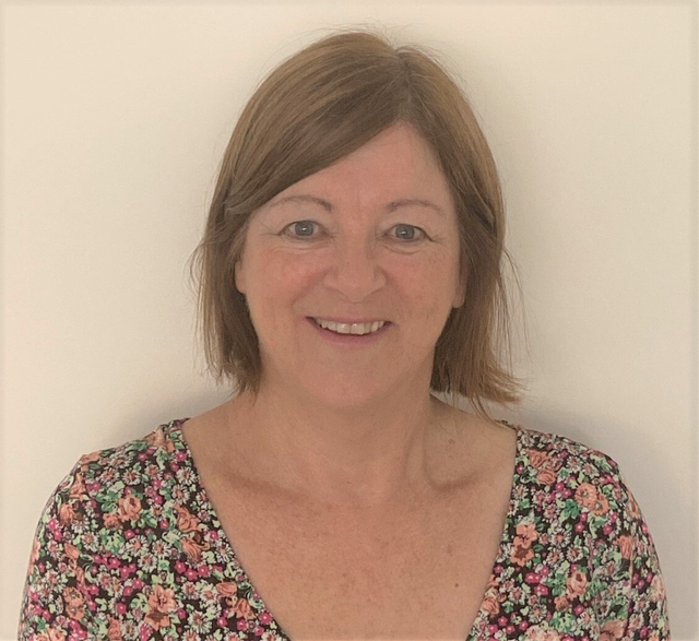 Sharon Duff's Instagram, Twitter & Facebook on IDCrawl