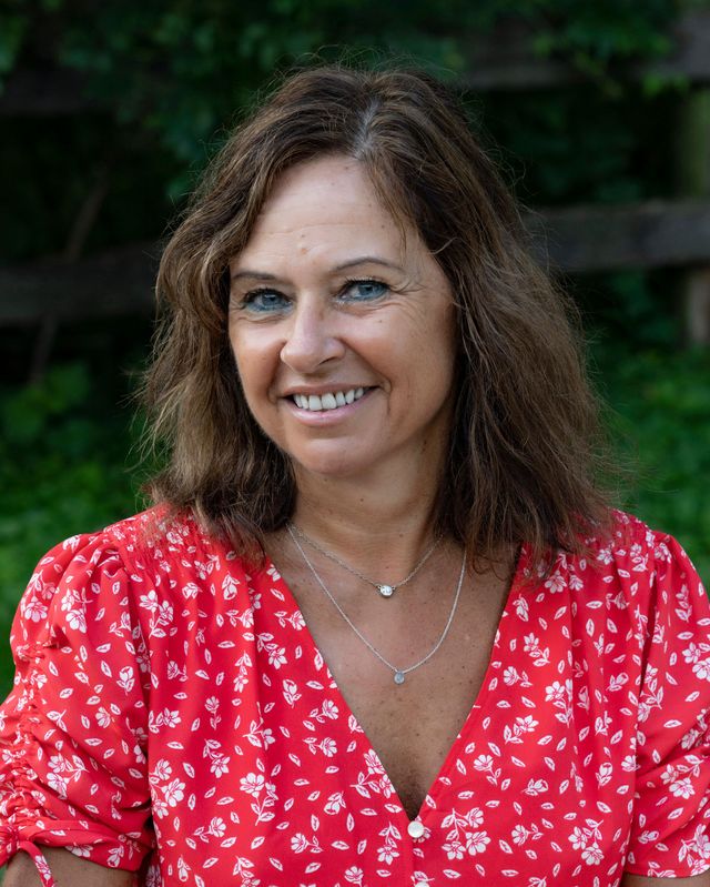 Crystal Warren's Instagram, Twitter & Facebook on IDCrawl