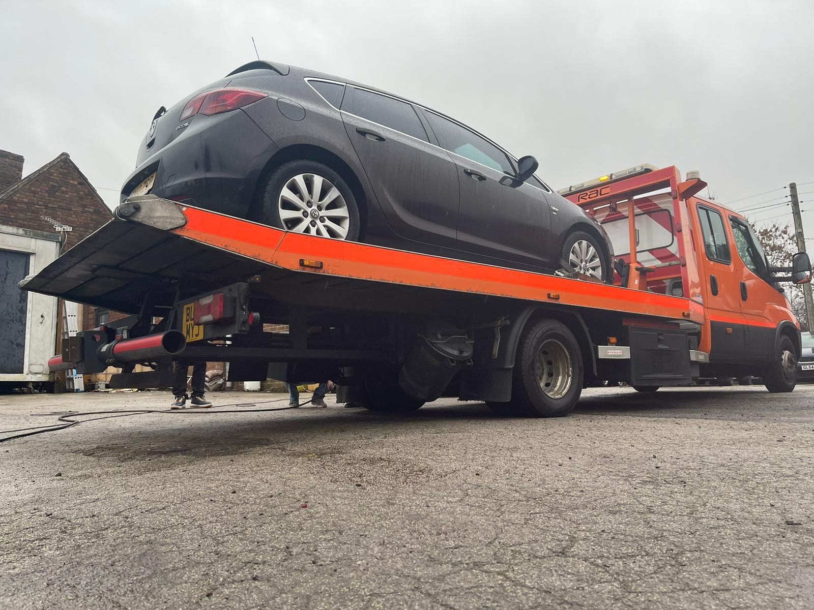Top 5 Steps to Finding a Local Car Recovery Service