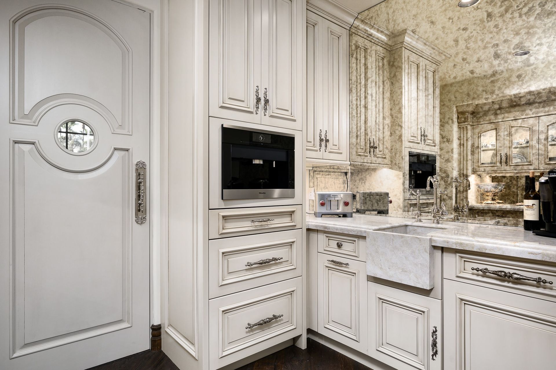 Why you Should Consider Having a Second Kitchen