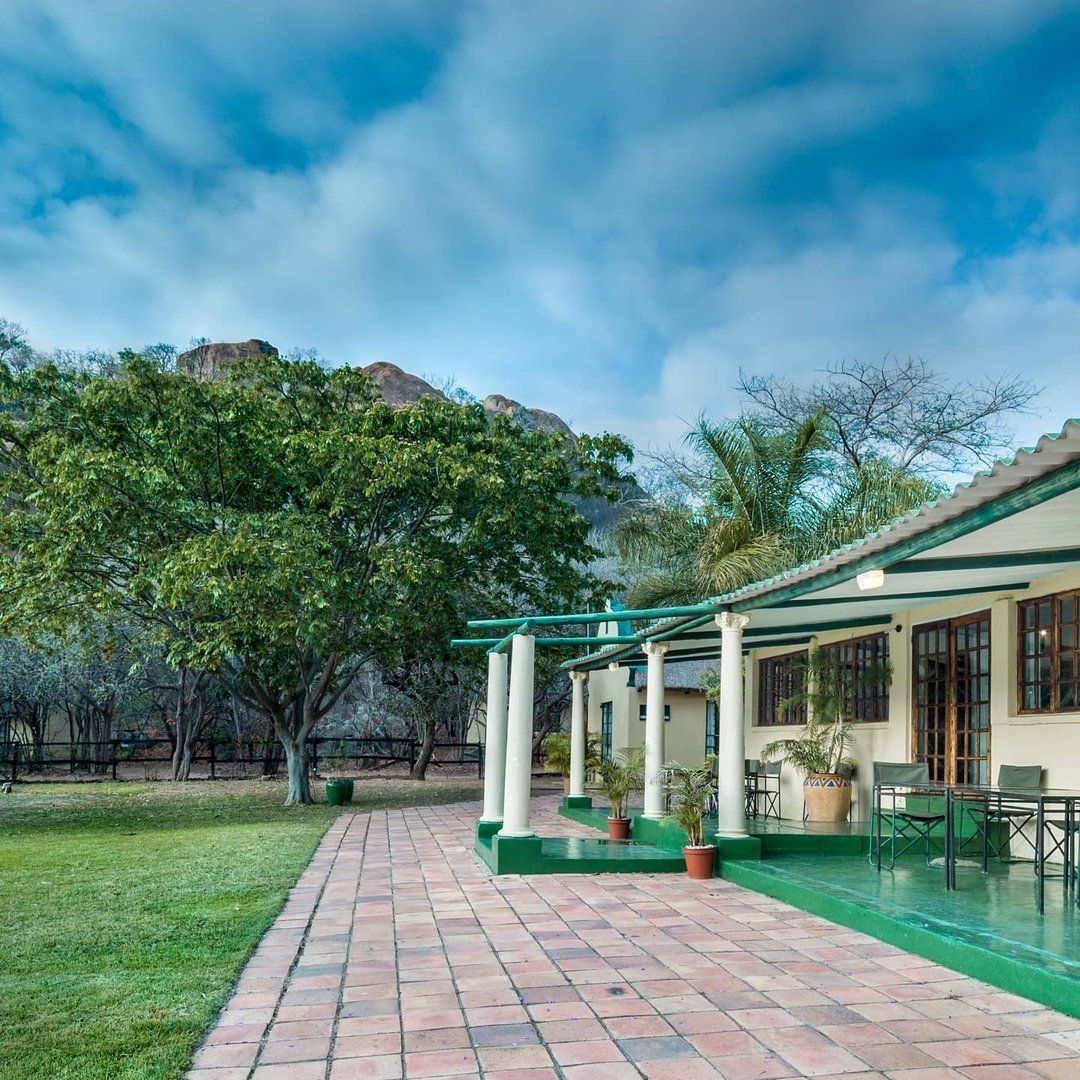 Accommodation & Activities | Farmhouse | Matopos