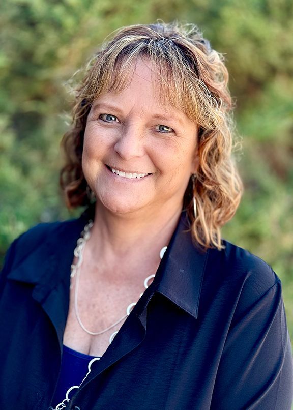 Sheila Crowson's Instagram, Twitter & Facebook on IDCrawl