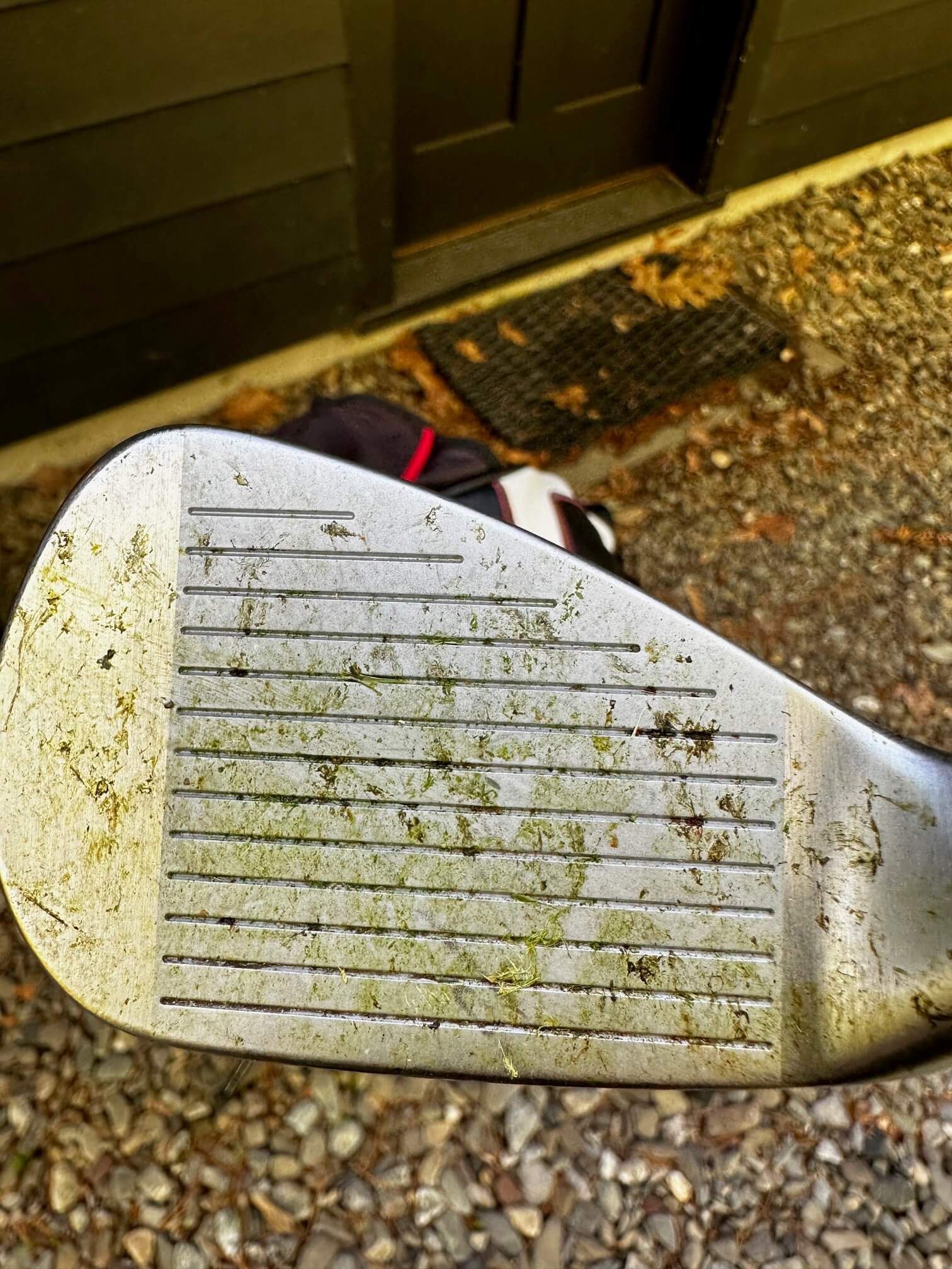 How to Clean Golf Clubs | The Best Way to Clean Golf Clubs