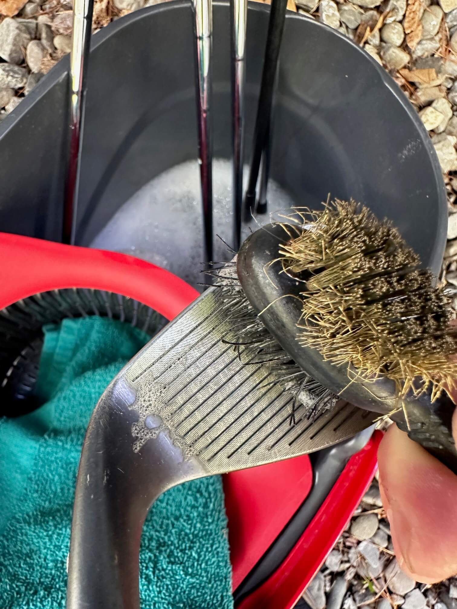 How to Clean Golf Clubs | The Best Way to Clean Golf Clubs