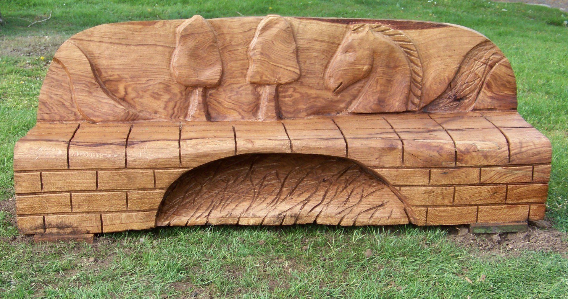 Outdoor benches and tree sculptures, Peter Leadbeater