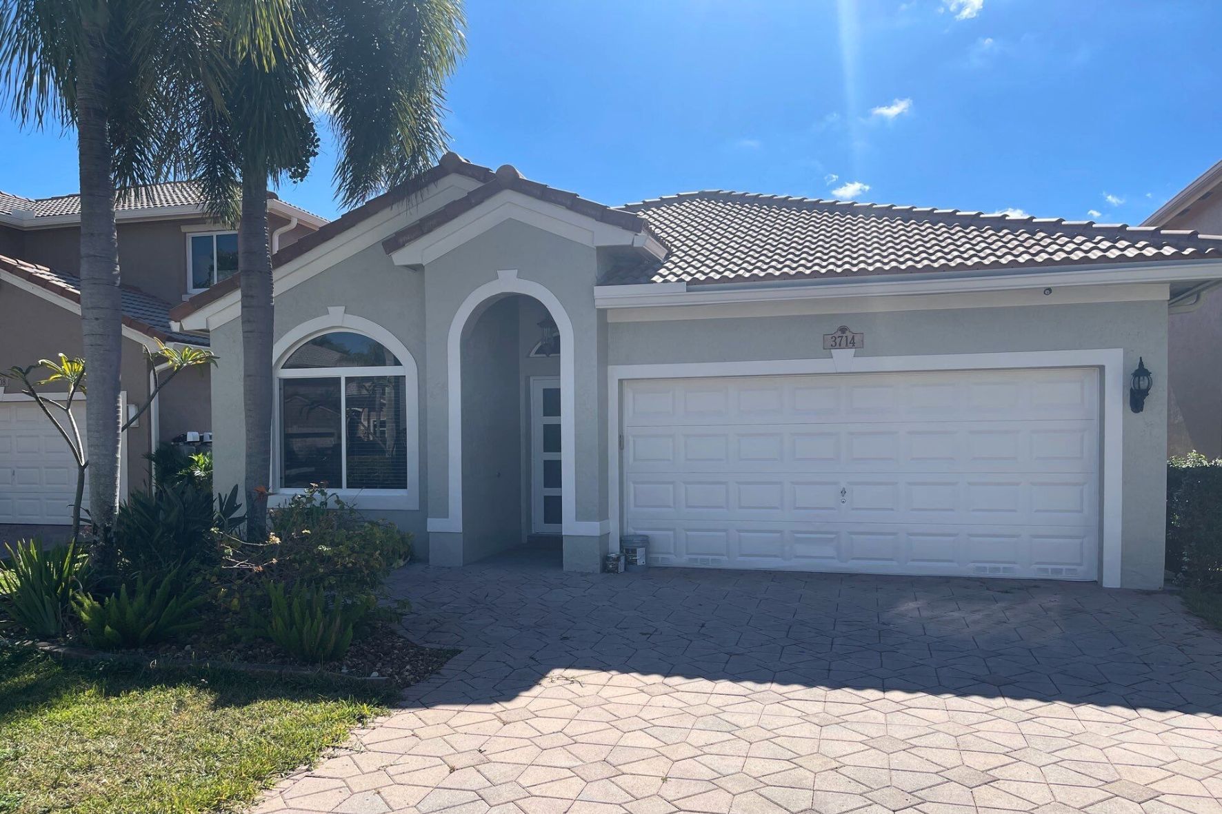 Winter is the Best Time to Paint the Exterior of Your Florida Home