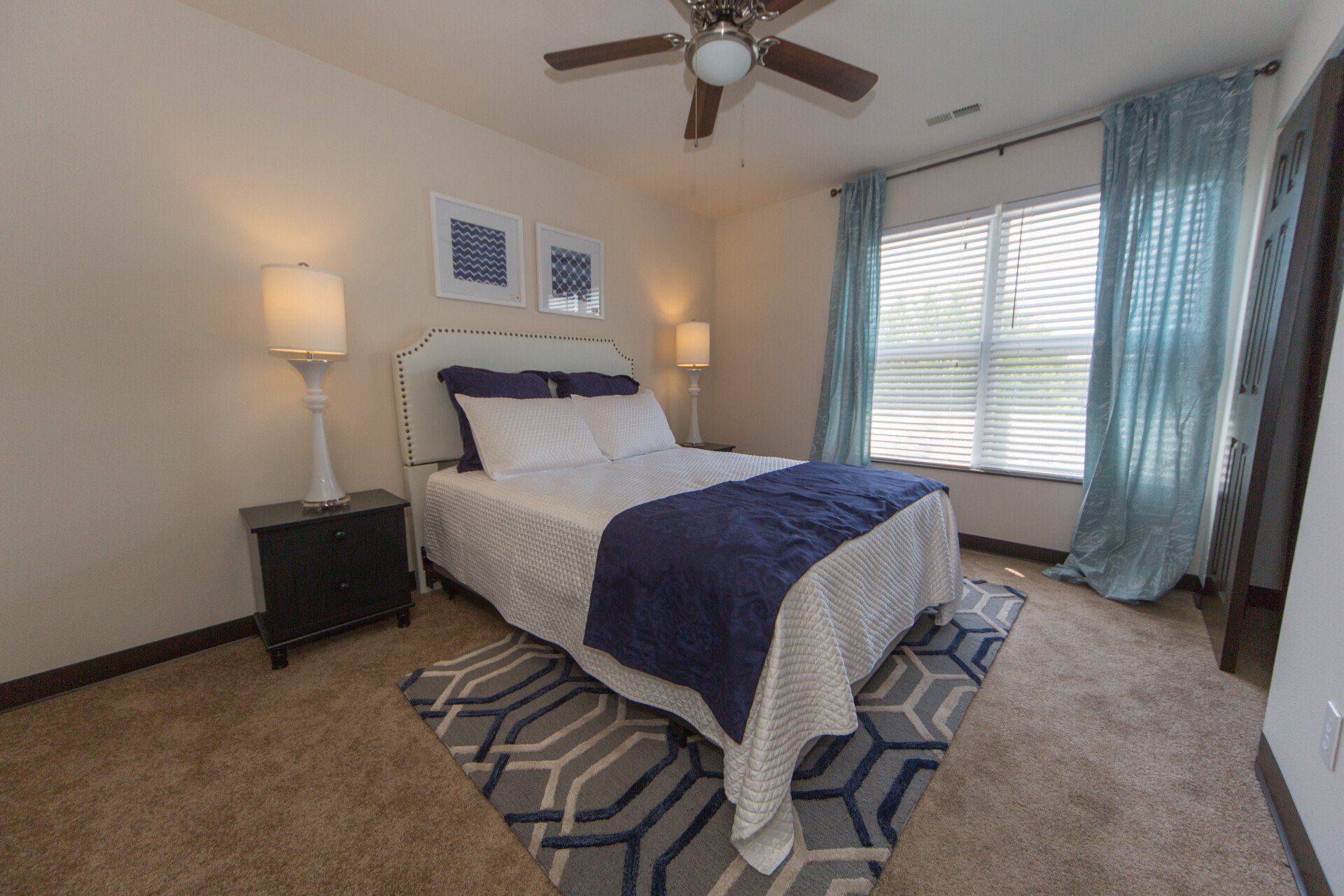Columbia Rentals | Kitty Hawk Apartments