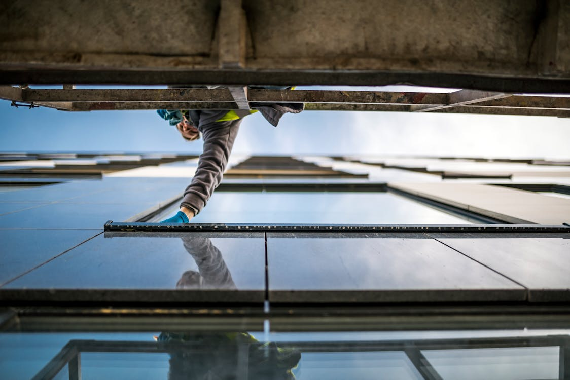 How to Tell If Your Window Screens Need Repair or Full Replacement