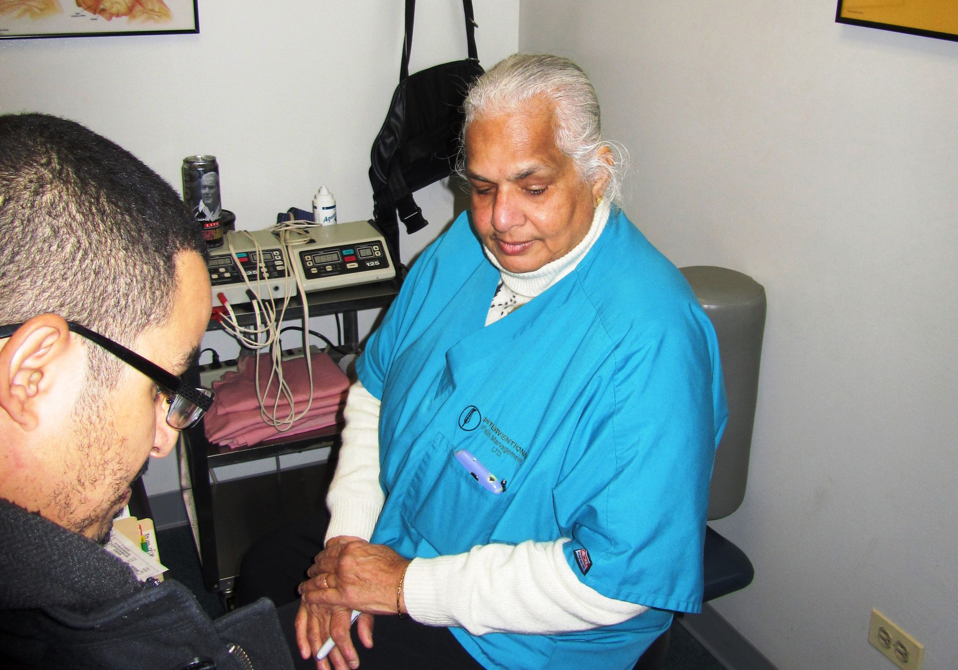 chiropractor | Sports Medicine | Physical Therapy | Chicago Neck & Back ...