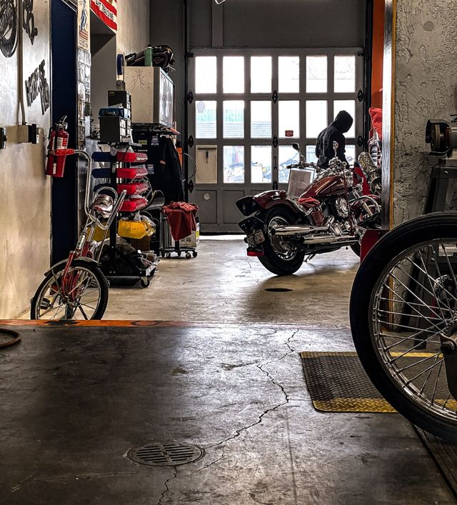 Cool Motorcycle Garage