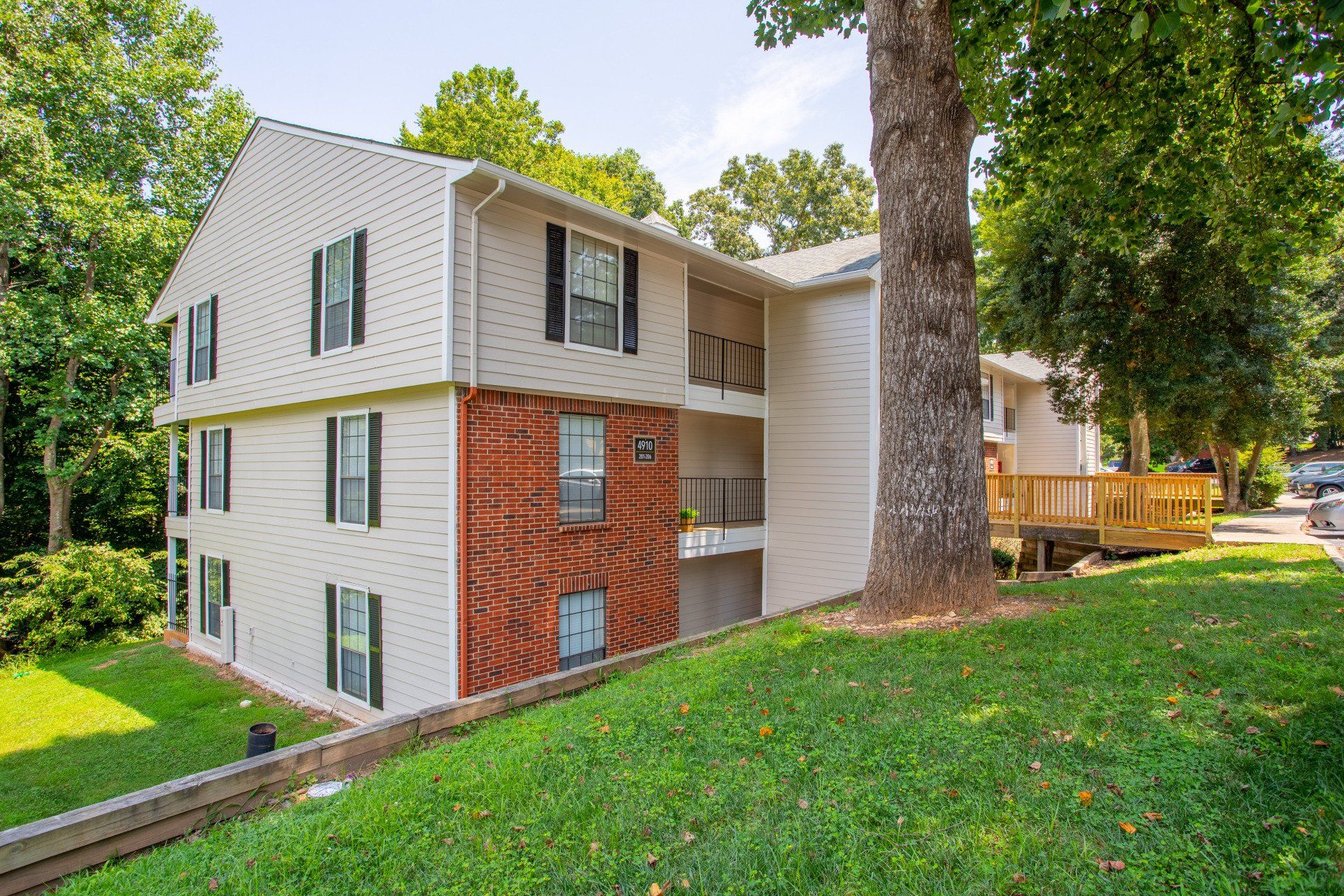Autumn Ridge | Apartments in Raleigh, NC