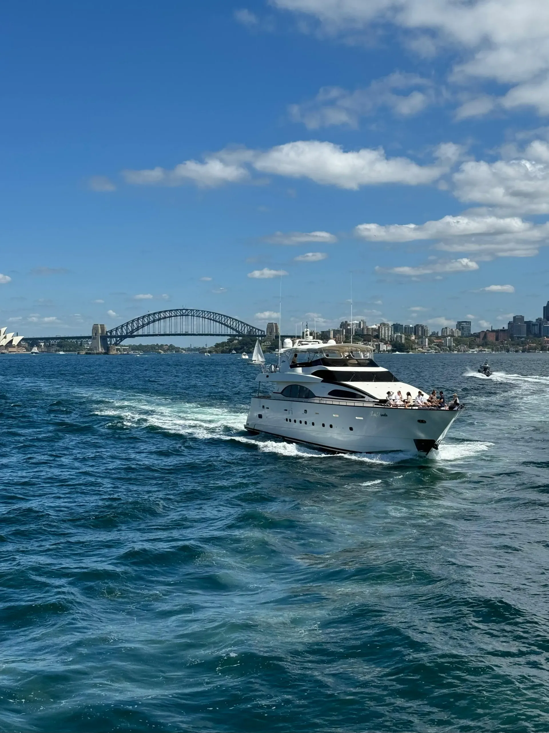 Topless Waitress Sydney: Step Inside the Exclusive World!