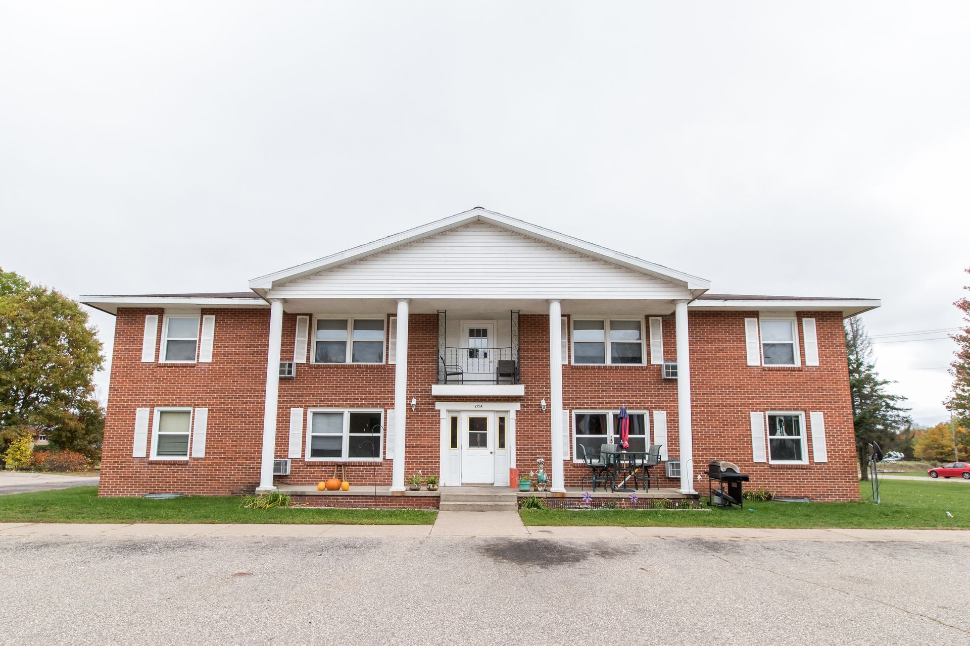 Allyson Court Apartments - Diamond Property Management, LLC