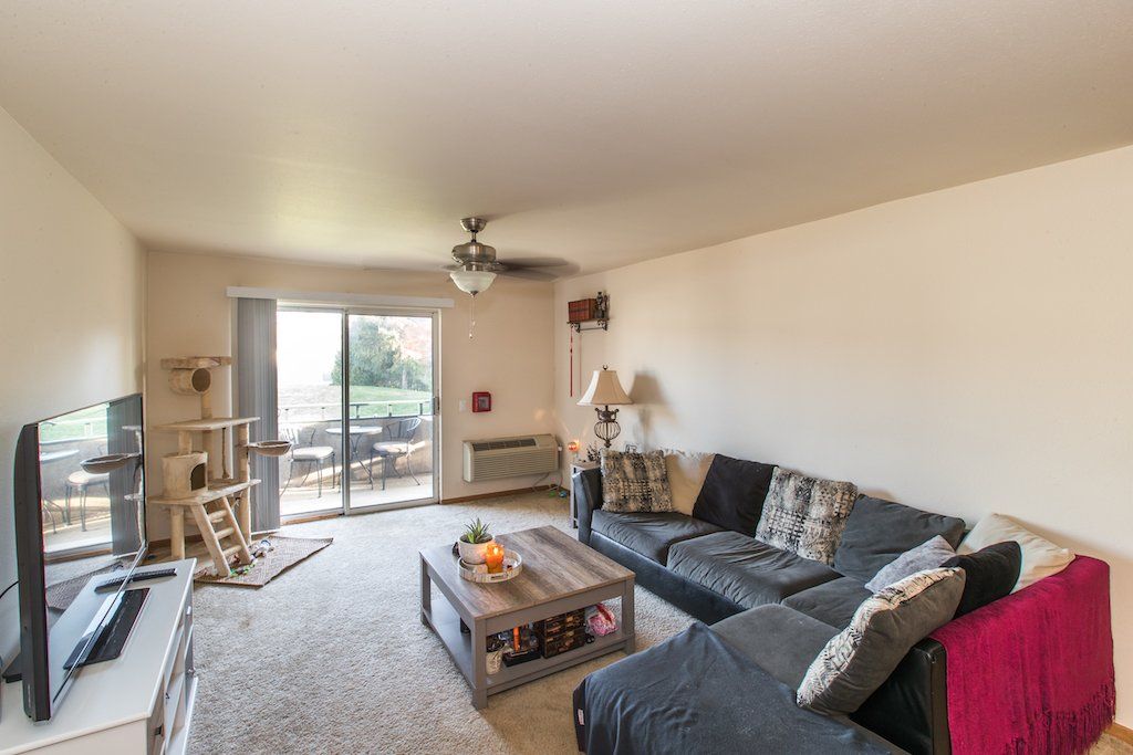 Chestnut Ridge Apartments - Diamond Property Management