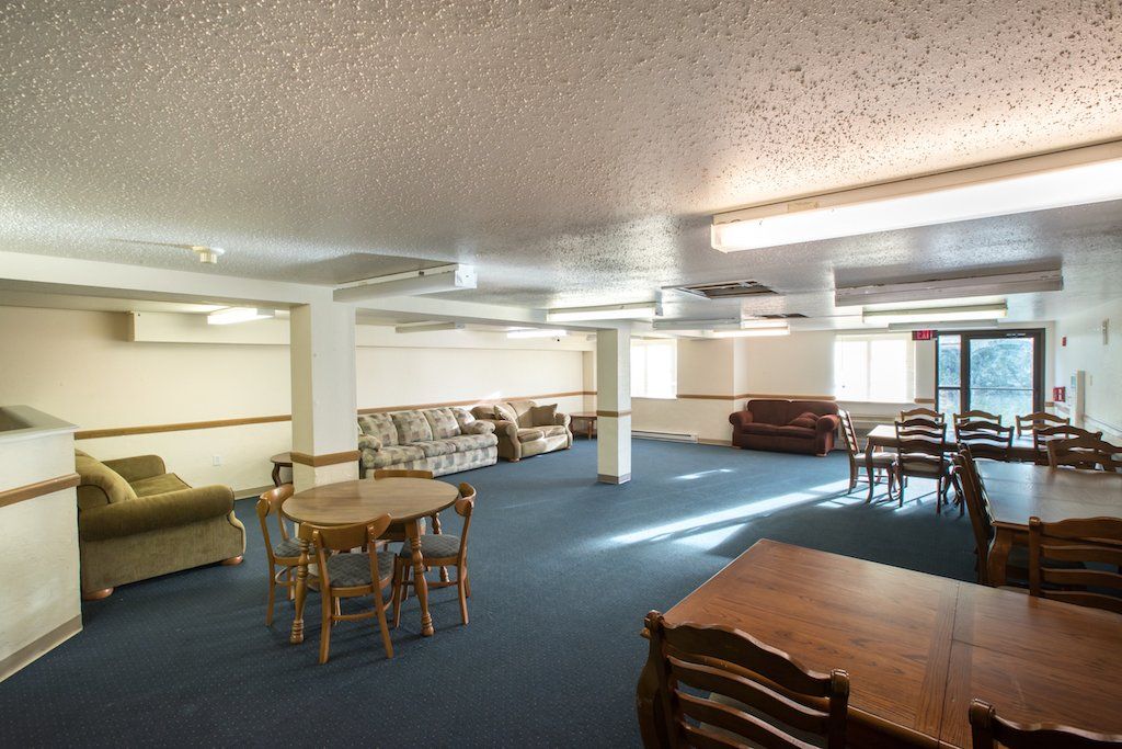 Chestnut Ridge Apartments - Diamond Property Management