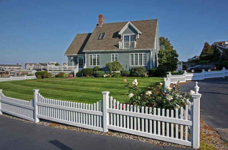 How Often Should You Repaint the Exterior of Your Home in Maine?