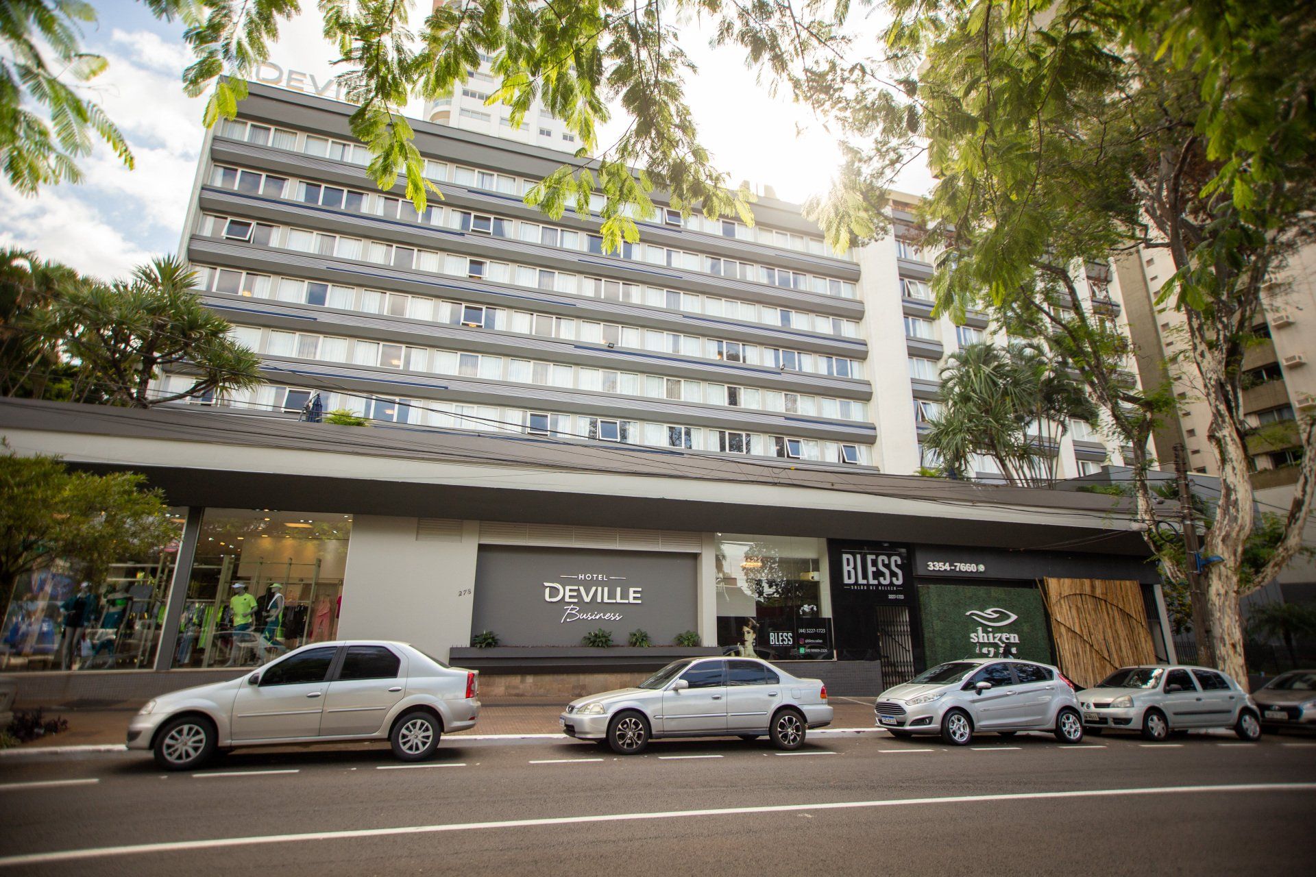 Hotel Deville Business Maringá | Hotéis Deville