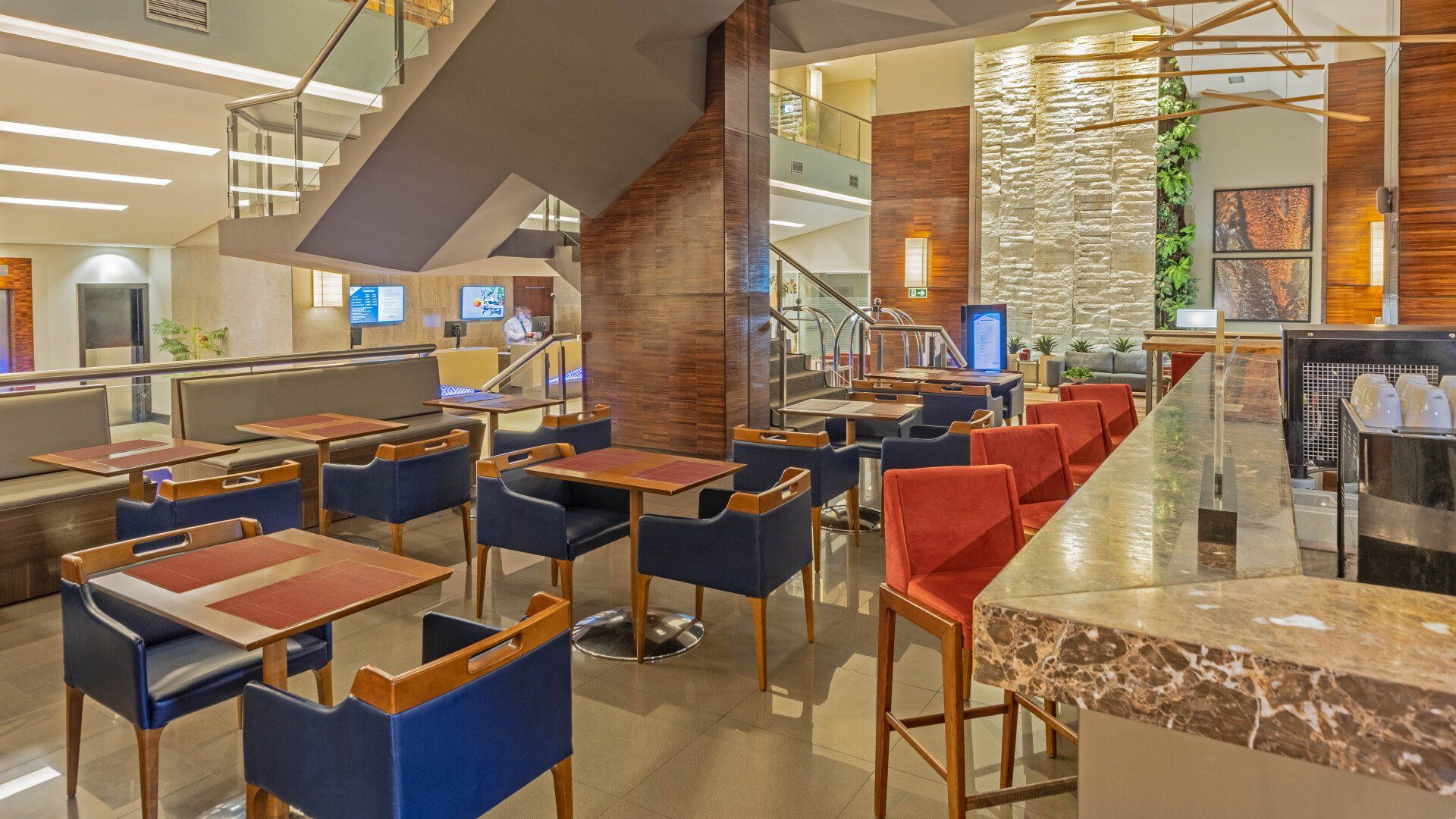 Hotel Deville Prime Cuiabá | Hotéis Deville