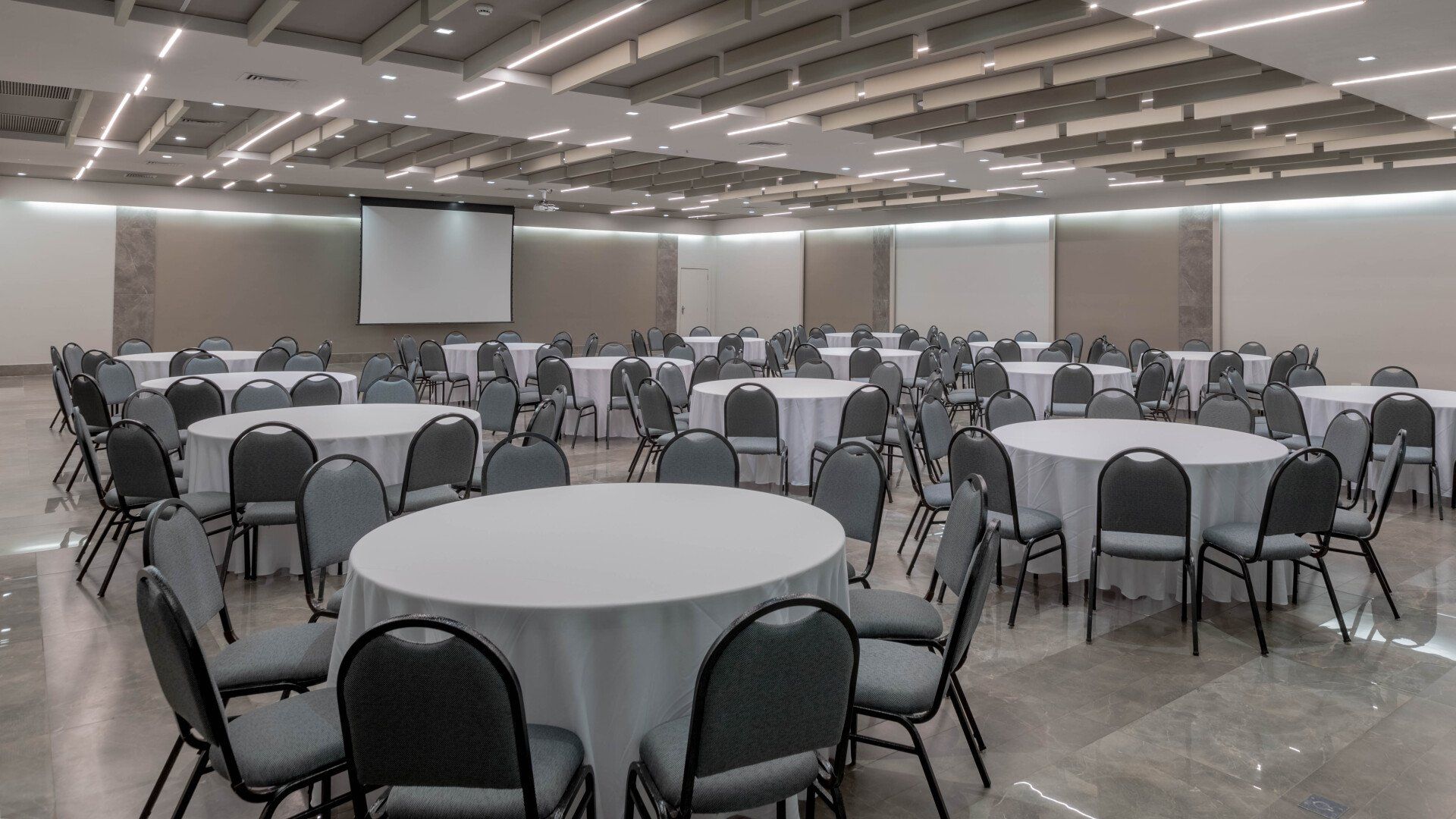 Hotel Deville Prime Cuiabá | Hotéis Deville