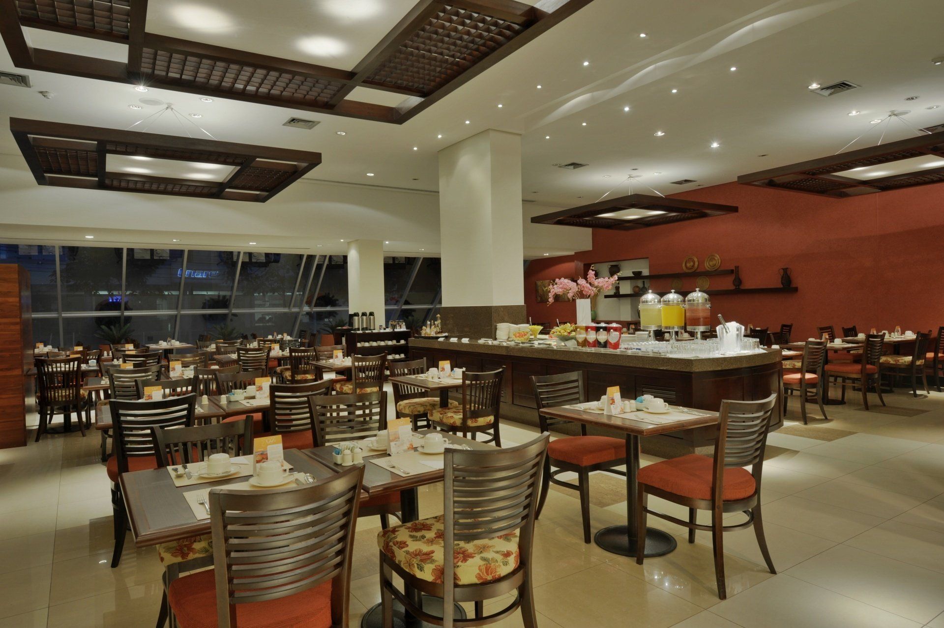 Café da manhã em Cuiaba | Hotel Deville Prime Cuiaba
