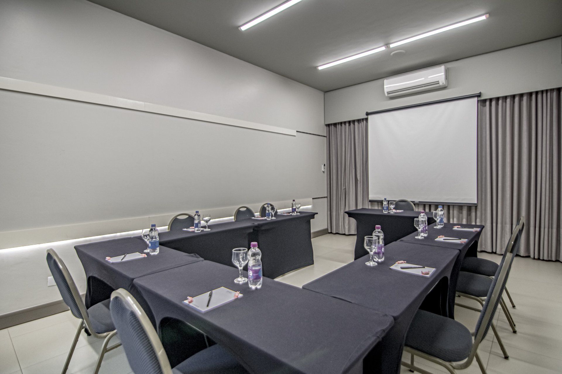Eventos | Hotel Deville Express Cascavel | Hotéis Deville