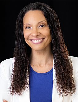 Lisa Cobb's Instagram, Twitter & Facebook on IDCrawl