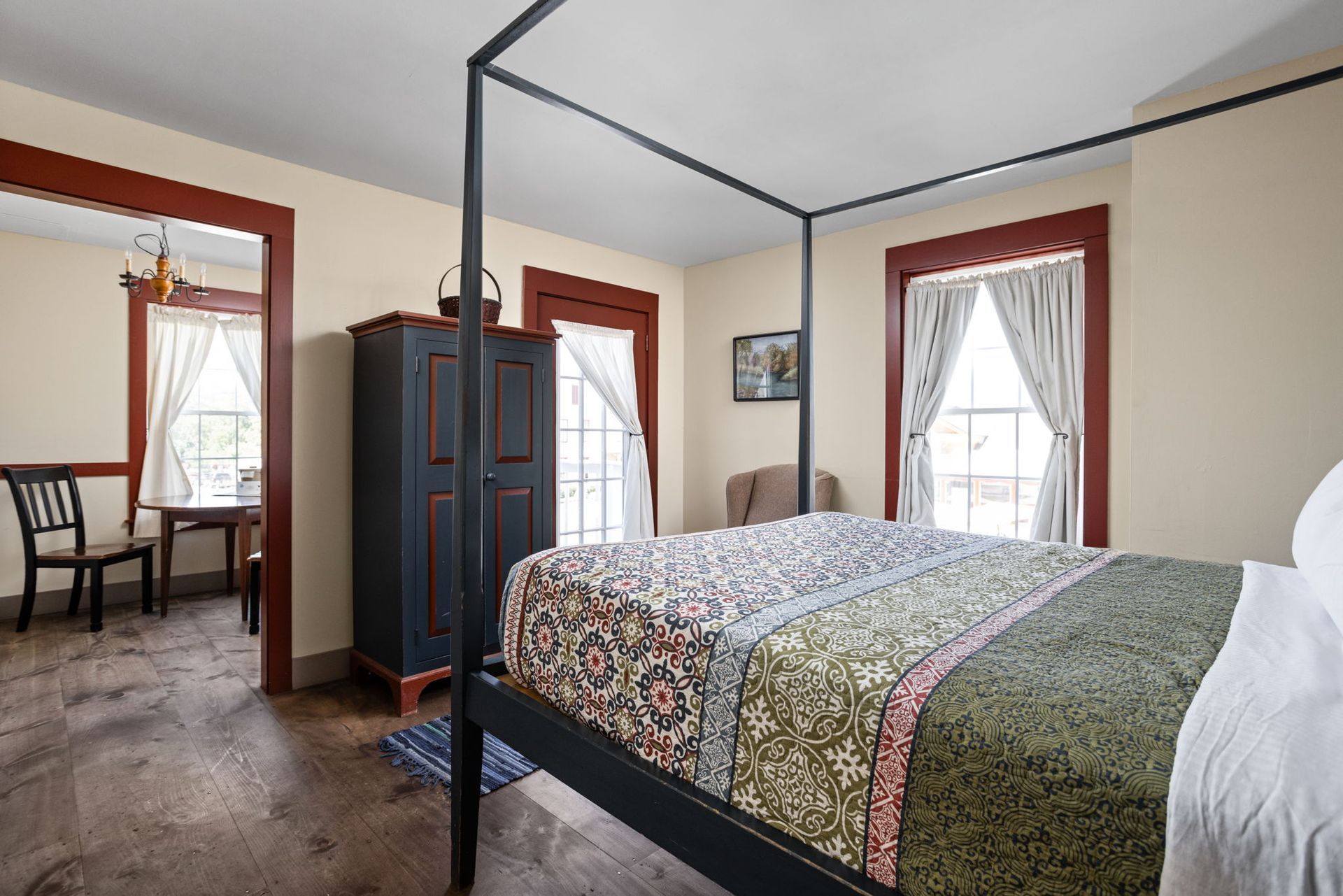 Gallery | Artists Colony Inn | Nashville