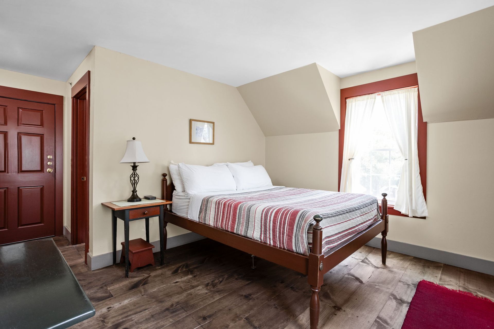 Gallery | Artists Colony Inn | Nashville