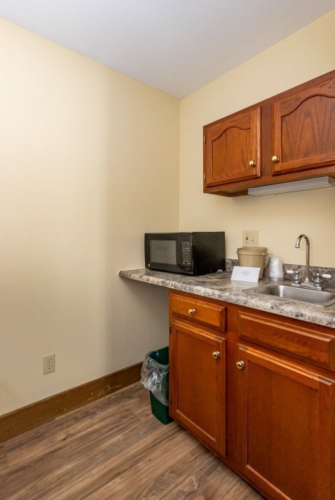 Room | Artists Colony Inn | Nashville