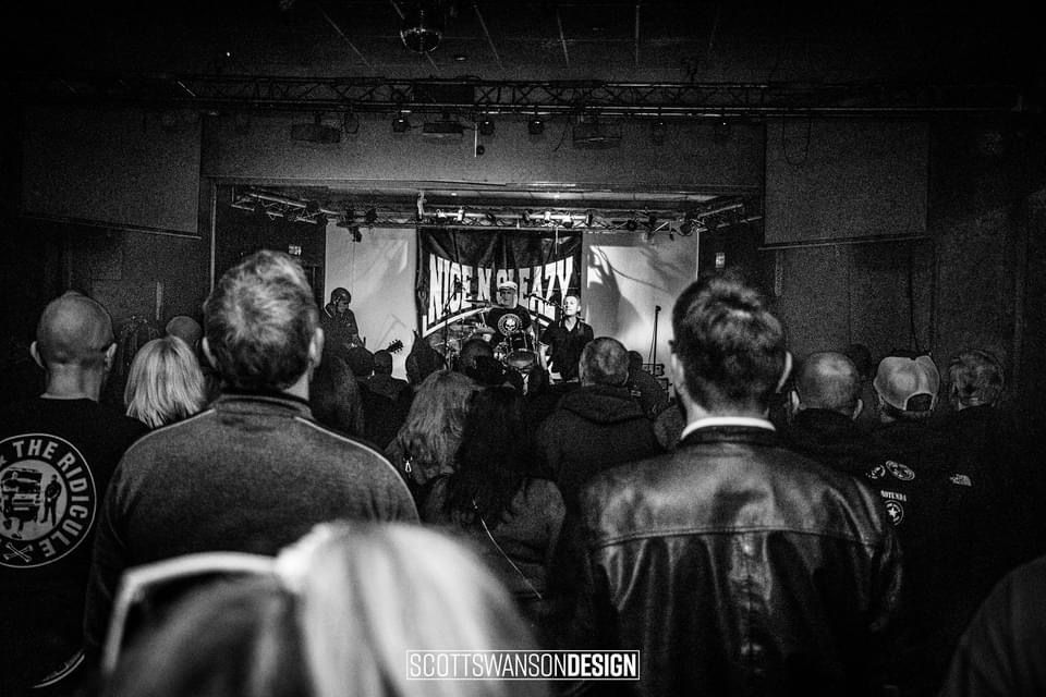 Sleazy live information