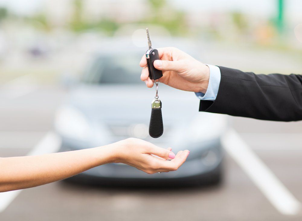 Copy of 4 Factors To Consider When Selling Your Car #1