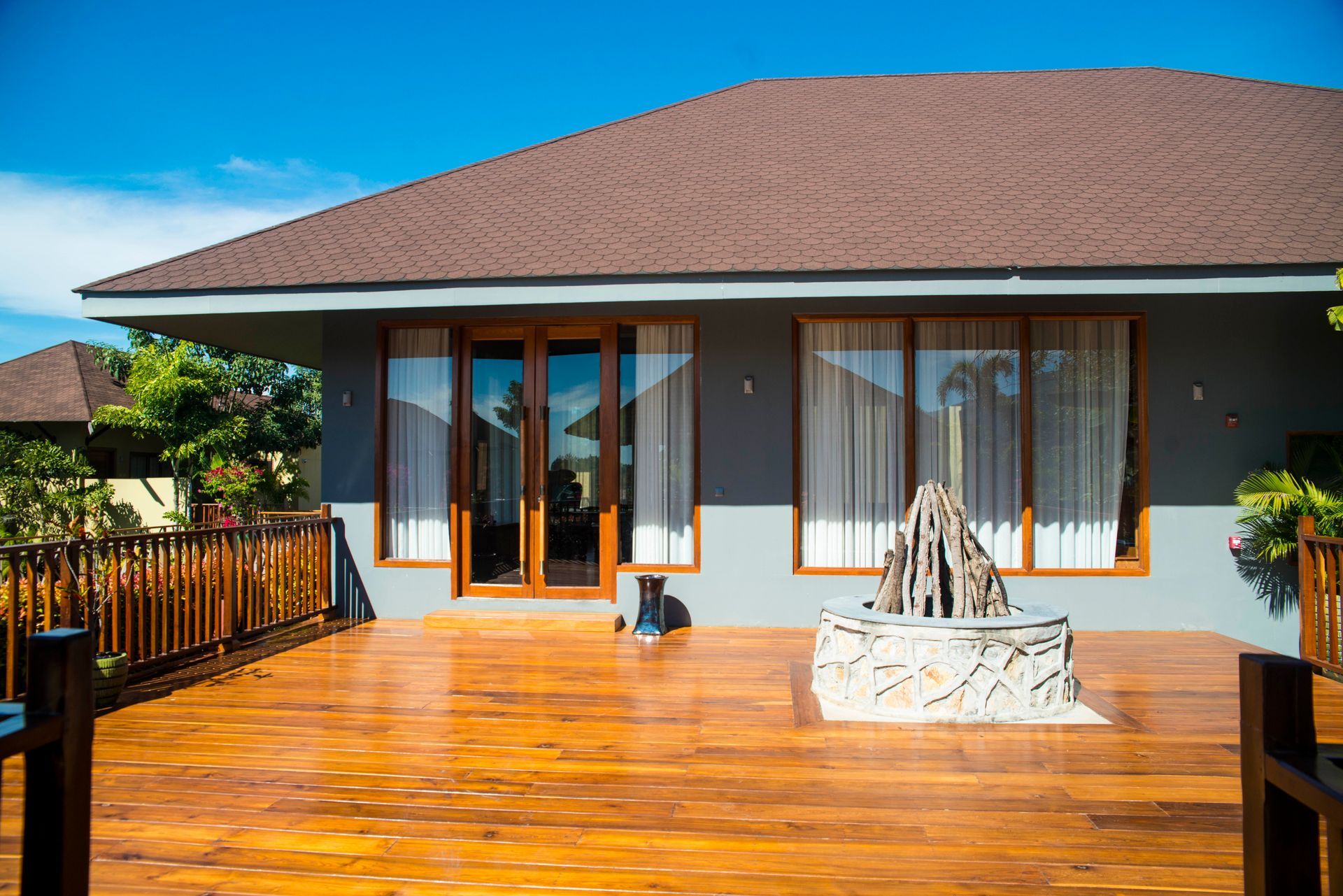 Innovative Deck Border Patterns | Lakeside Deck Buiders