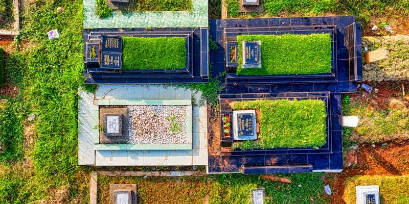 Graveside Services: What You Can Expect