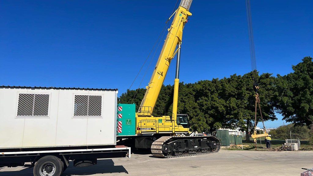 Sutherco | Mine Spec HIAB Crane Hire | Wet & Dry Hire