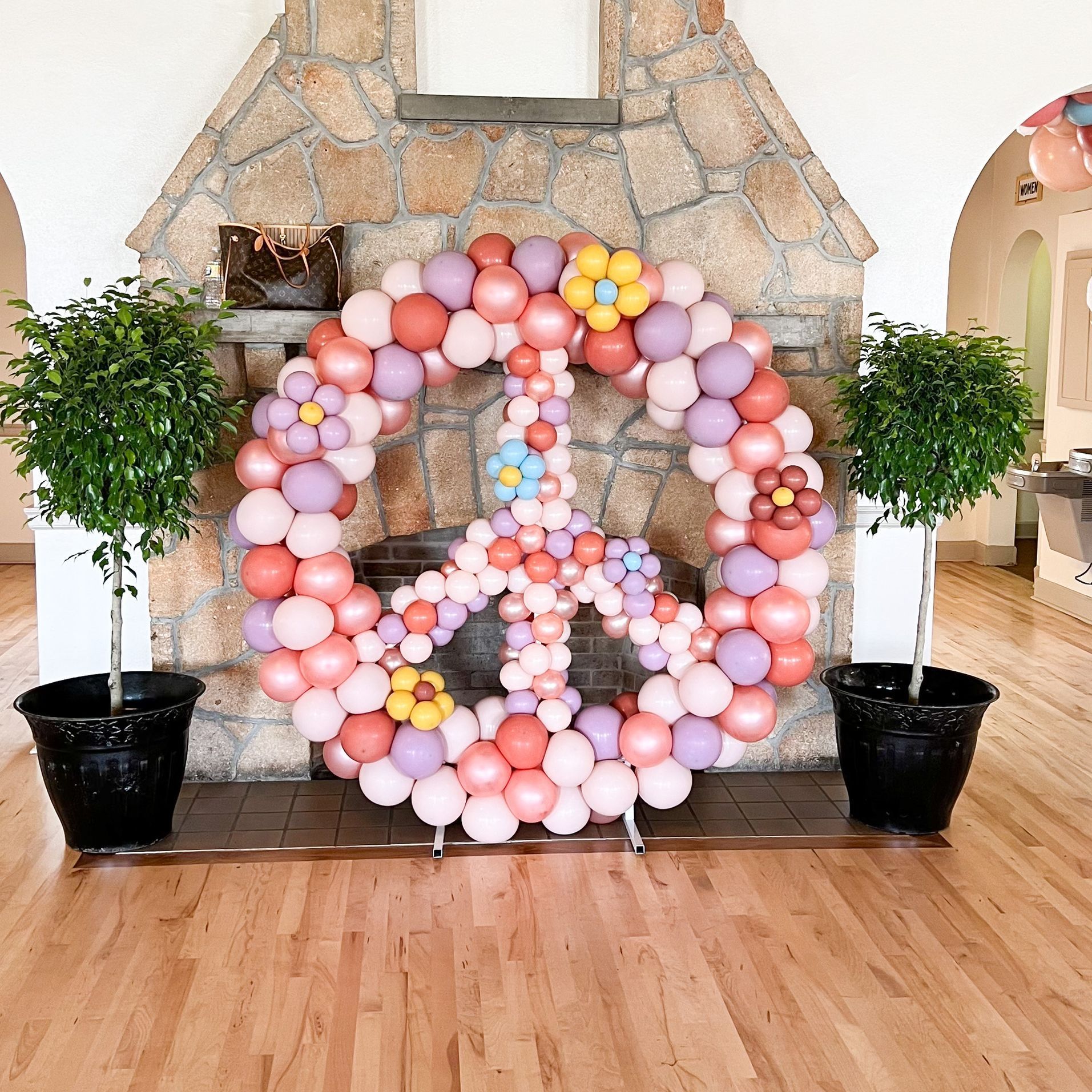 Orlando Balloon Decor Company, Tabitha's Balloon Bar