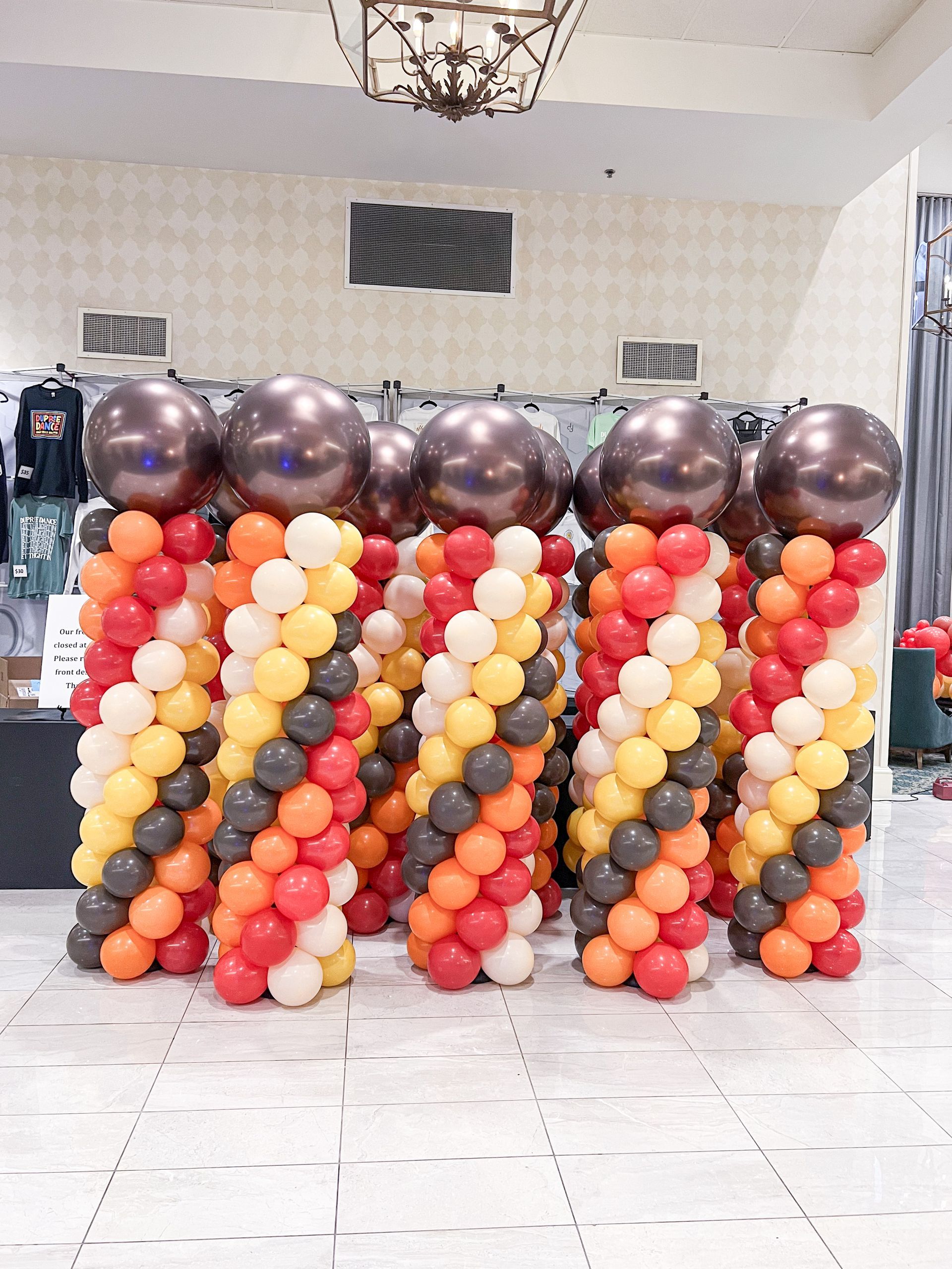 Balloon Columns | Tabitha's Balloon Bar | Orlando, FL