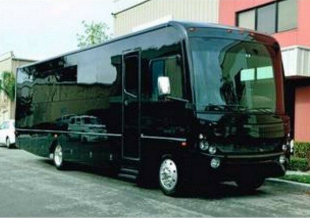 San Antonio Party Bus - SATX ~ Party Bus Rentals