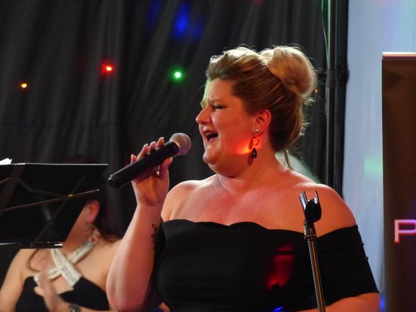 Miss-Ellaneous - Female Vocal Duo