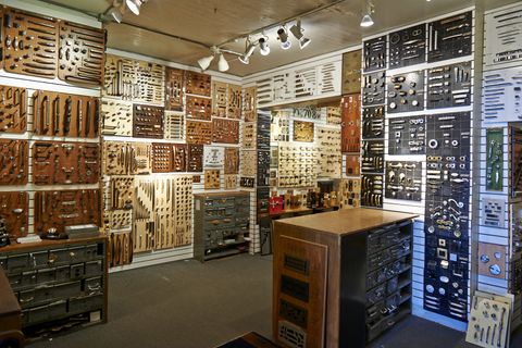 Bona Decorative Hardware LLC | Architectural Hardware | Cincinnati, OH