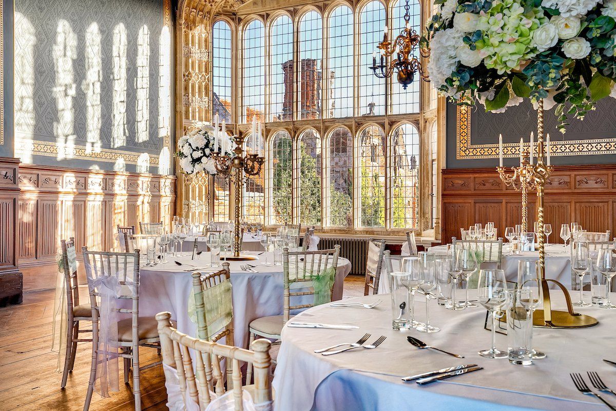 How to plan a wedding