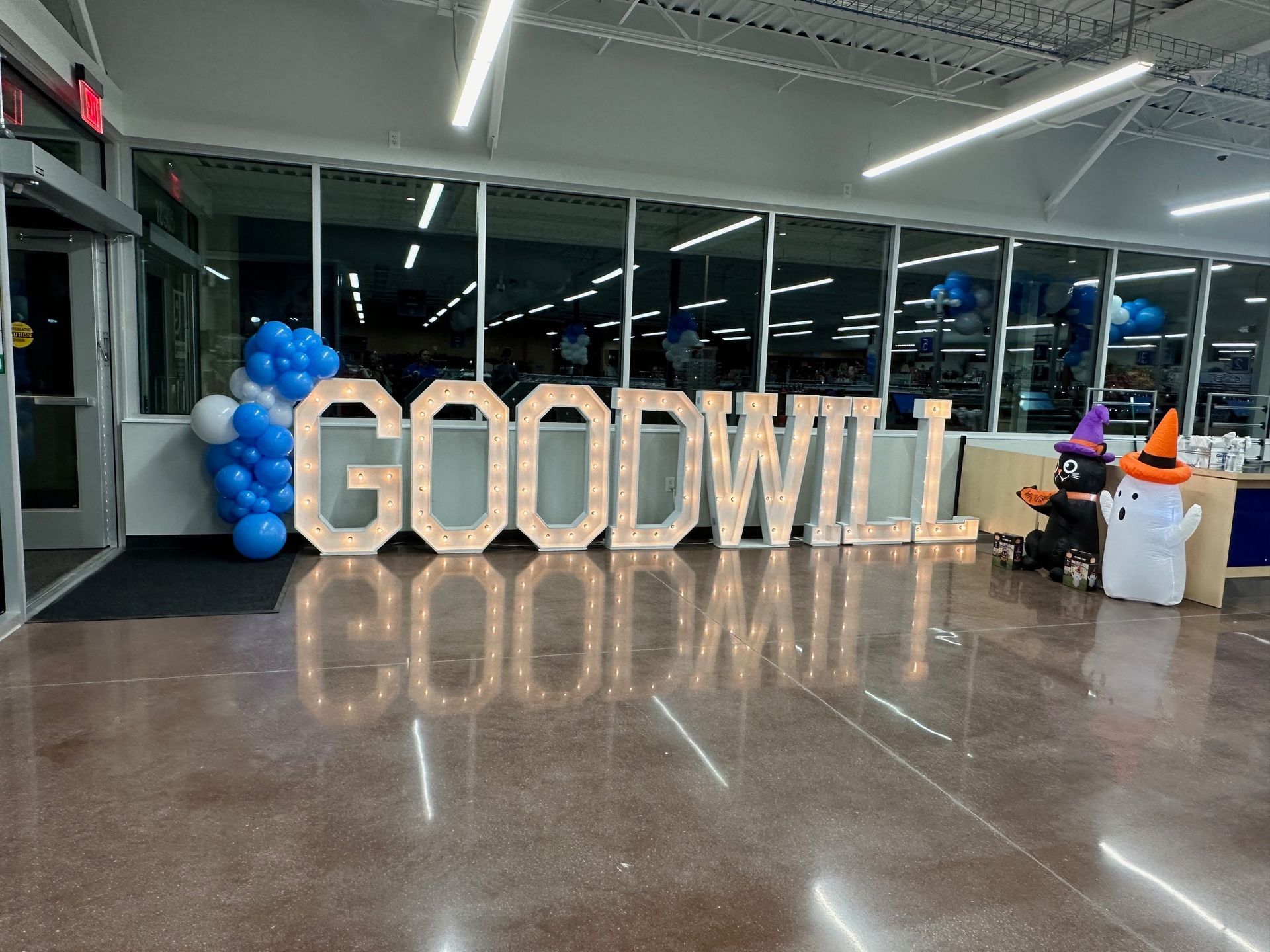 Marquees | Lighted Marquee | Omaha Balloon