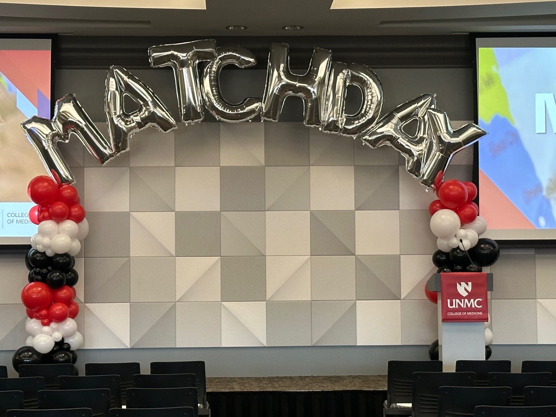 Balloon Arches | Omaha Balloon