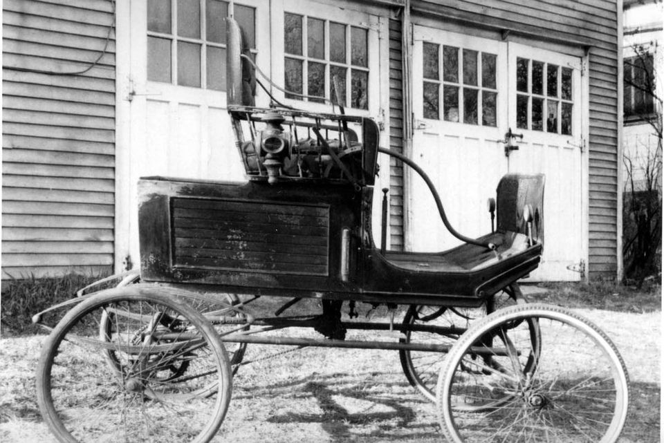 Locomobiles & Stanley Steamers