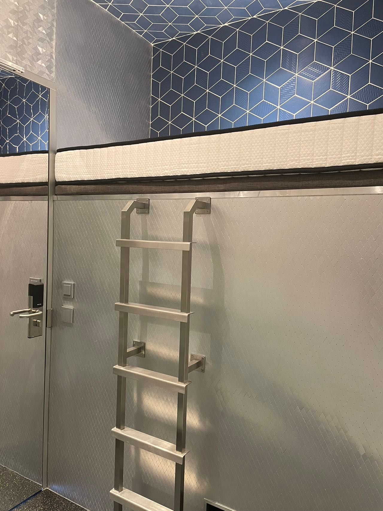 Luxury Capsule Hotel Experience | Diamond Capsule Hotel